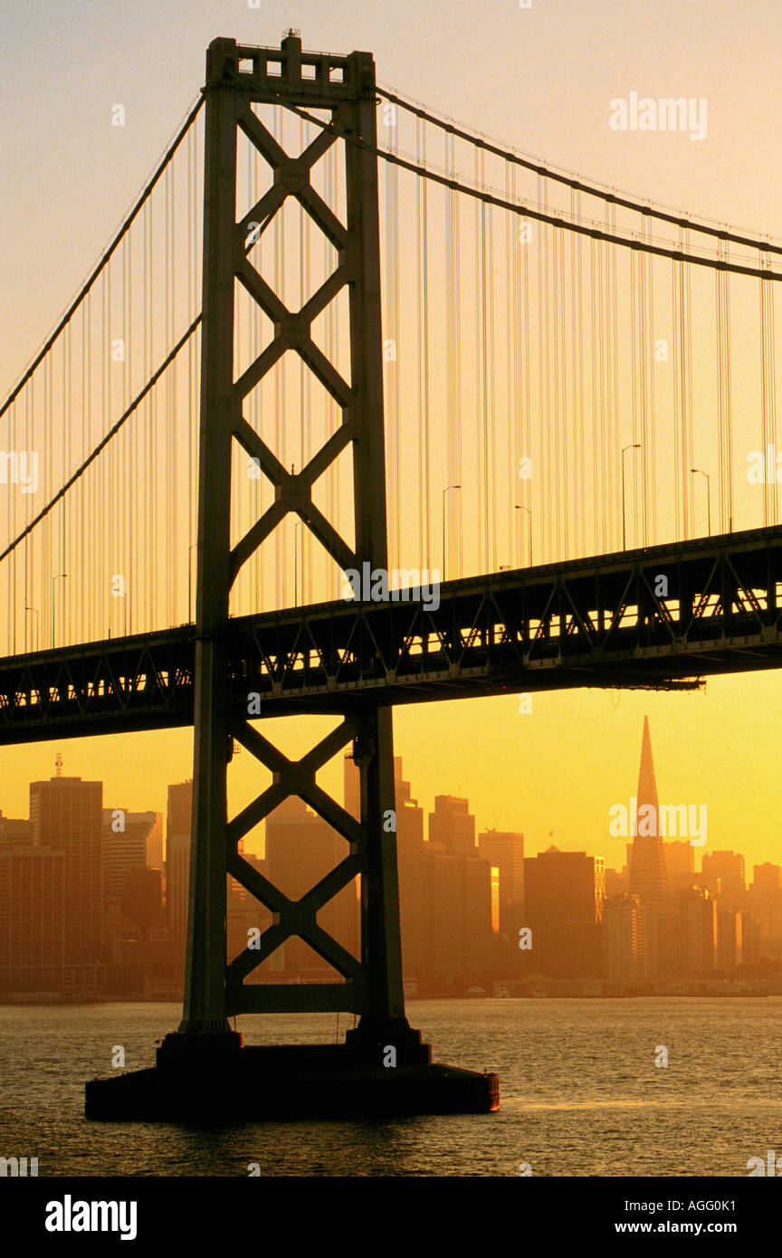 Oakland bridge and skyline, San Fransisco, USA Stock Photo - Alamy
