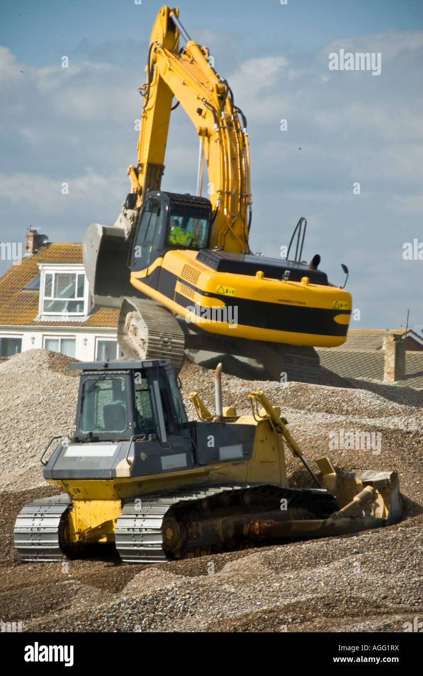EXCAVATOR BULLDOZER WORKING ON THE BEACH "Power shovel" Digger Stock ...