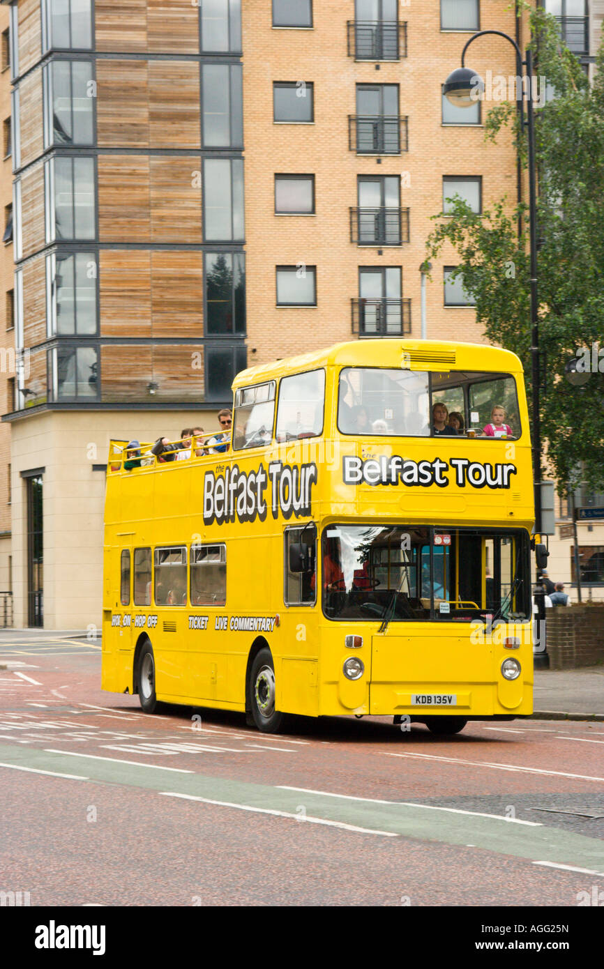Tour Bus Belfast Stock Photos & Tour Bus Belfast Stock Images - Alamy
