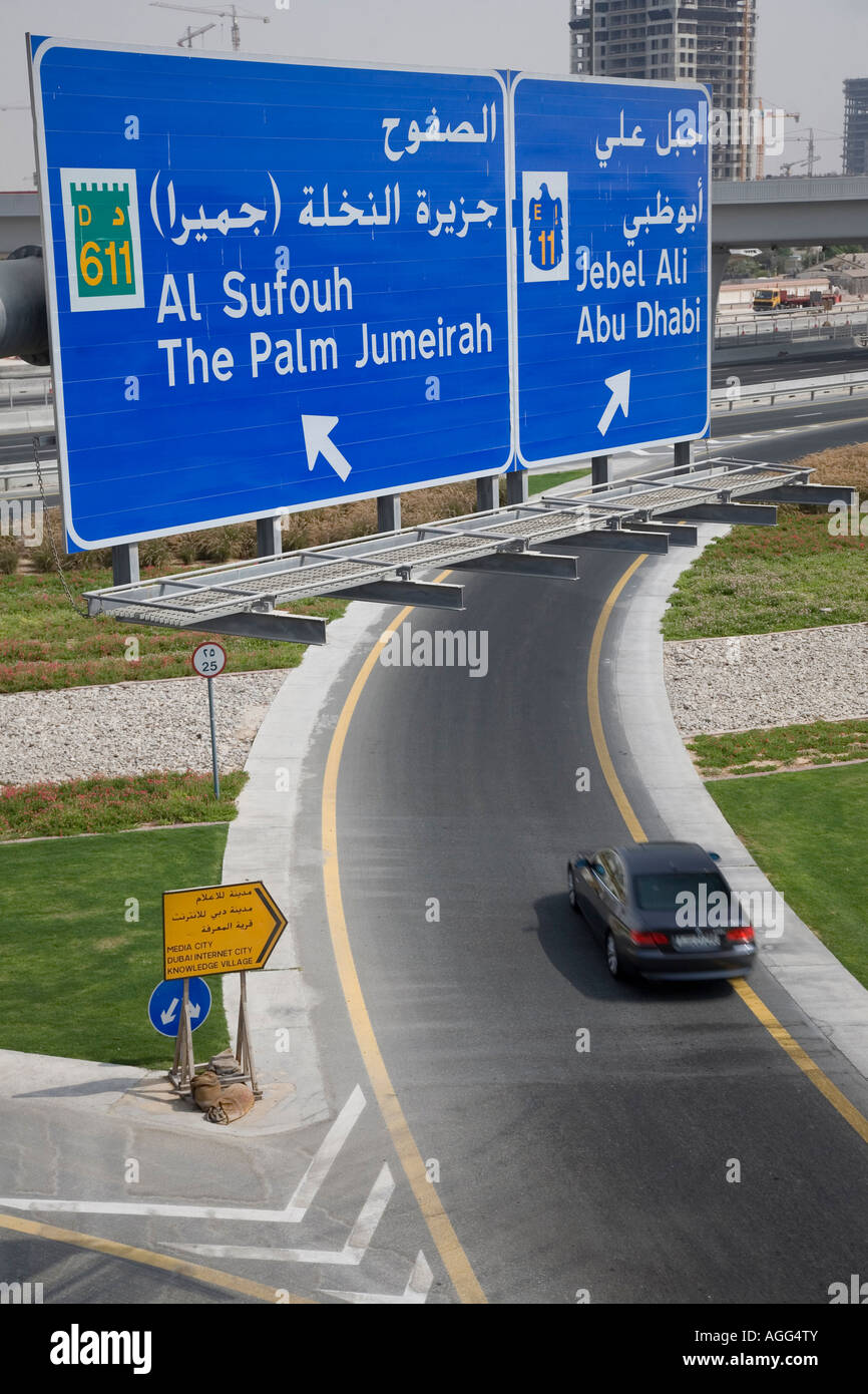 Dubai motorway signage hi-res stock photography and images - Alamy