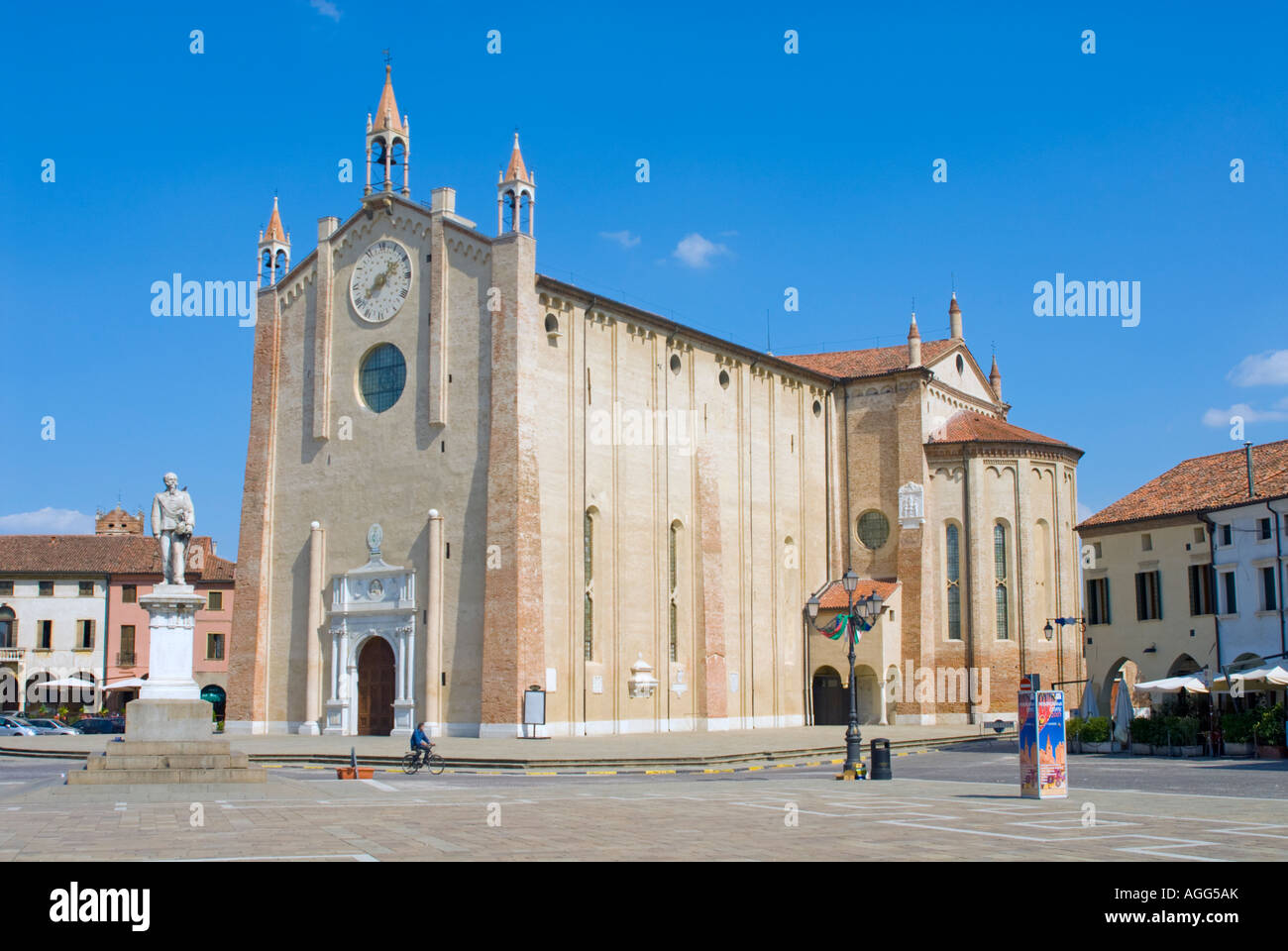 The duomo in the Italian walled town of Montagnana Stock Photo - Alamy