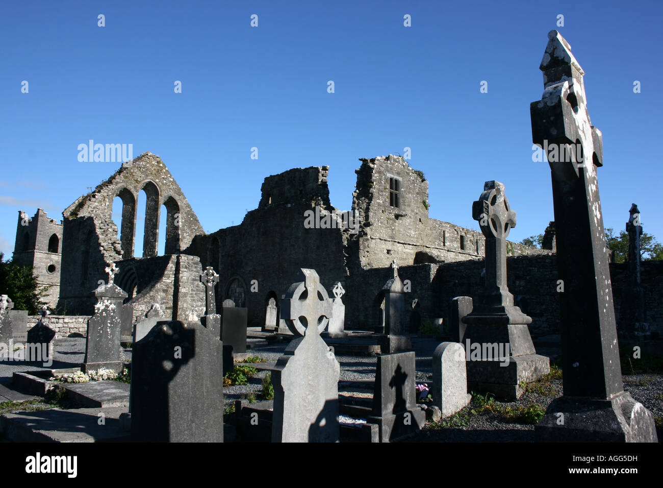 Cong Abbey and graveyard, County Mayo, Ireland Stock Photo - Alamy