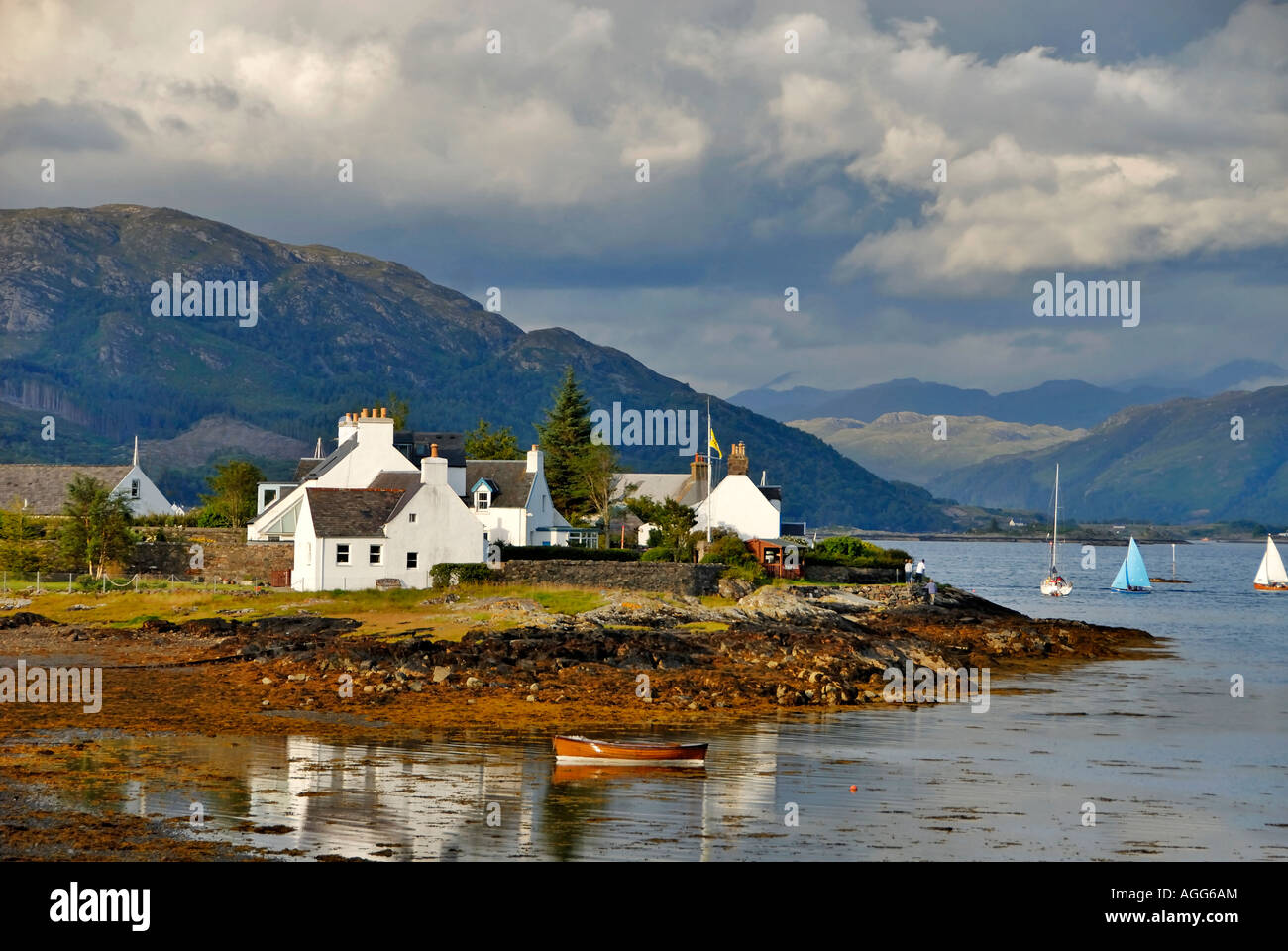 Houses in Plockton Scotland the U K Stock Photo - Alamy