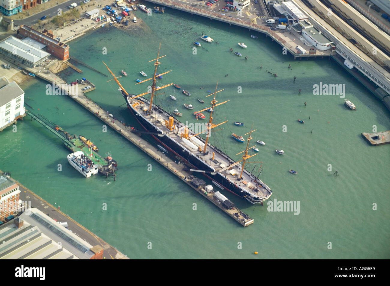 Hms warrior hi-res stock photography and images - Alamy