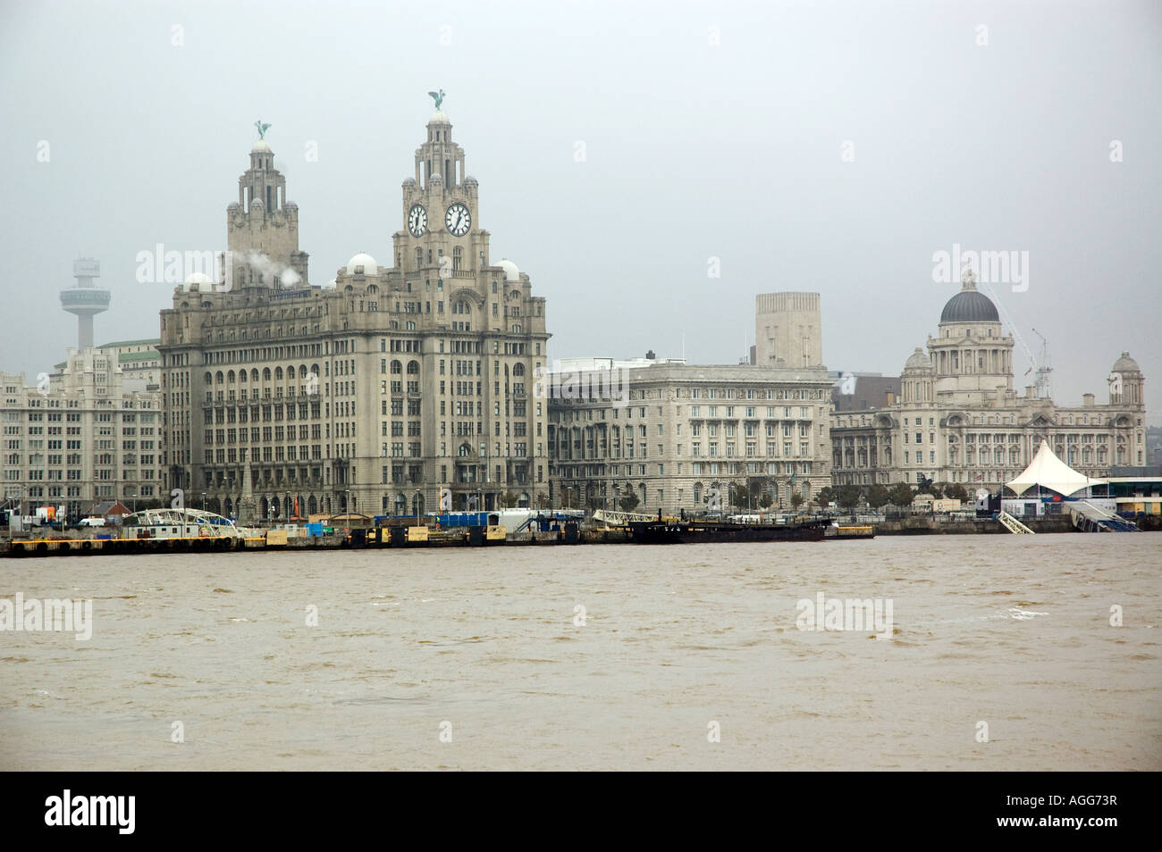 Mersey docks and harbour board offices hi-res stock photography and ...