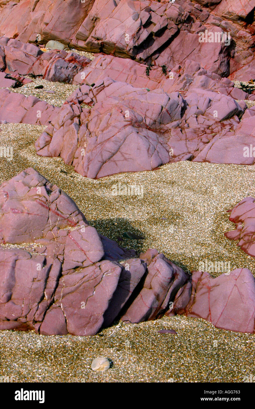 Coloured rocks hi-res stock photography and images - Alamy