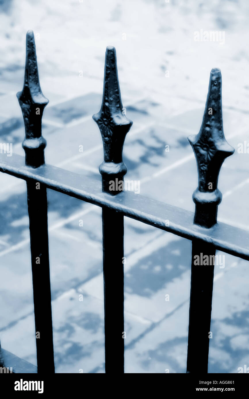 Iron spikes hi-res stock photography and images - Alamy