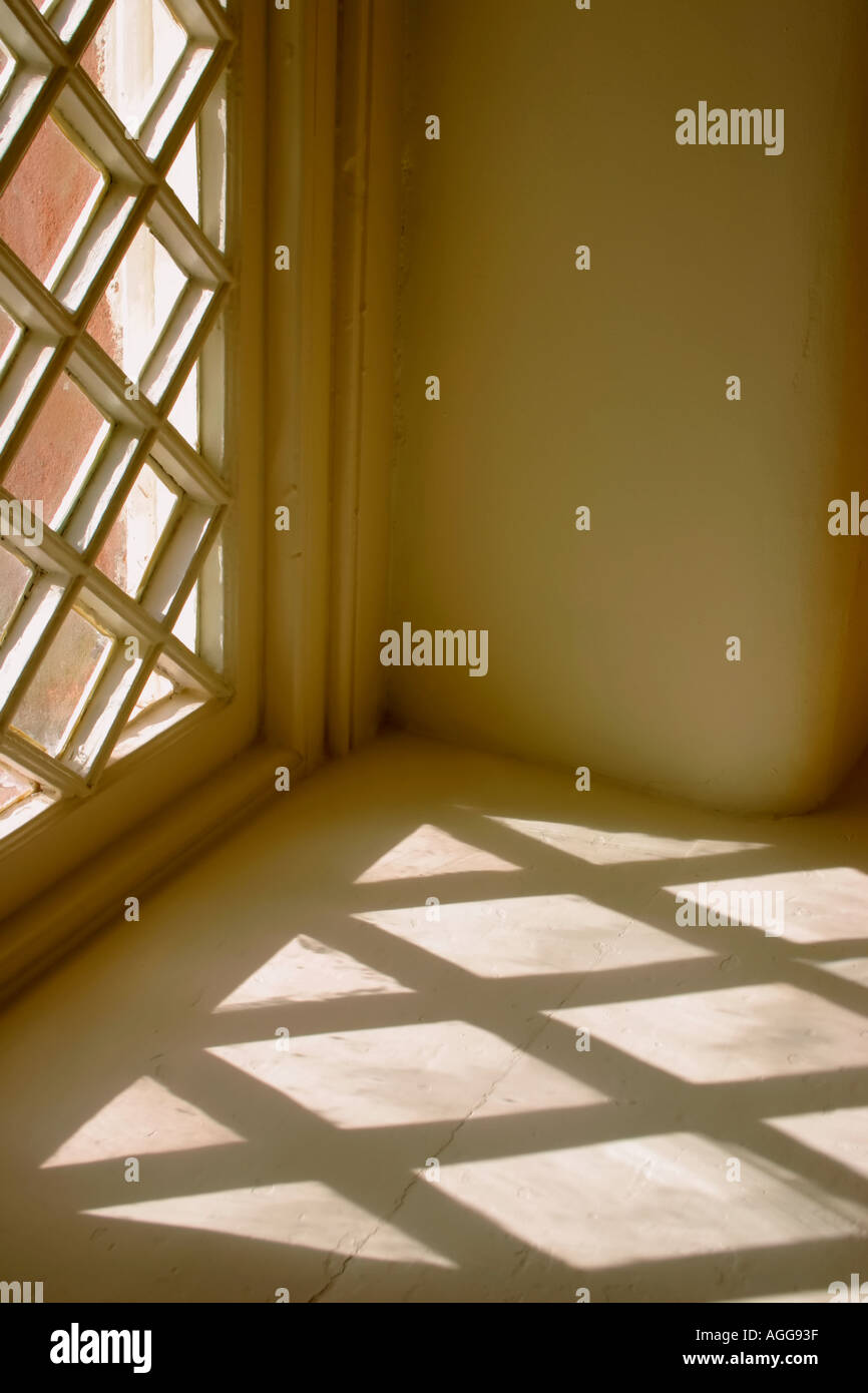 Diamond Shape Window High Resolution Stock Photography and Images - Alamy