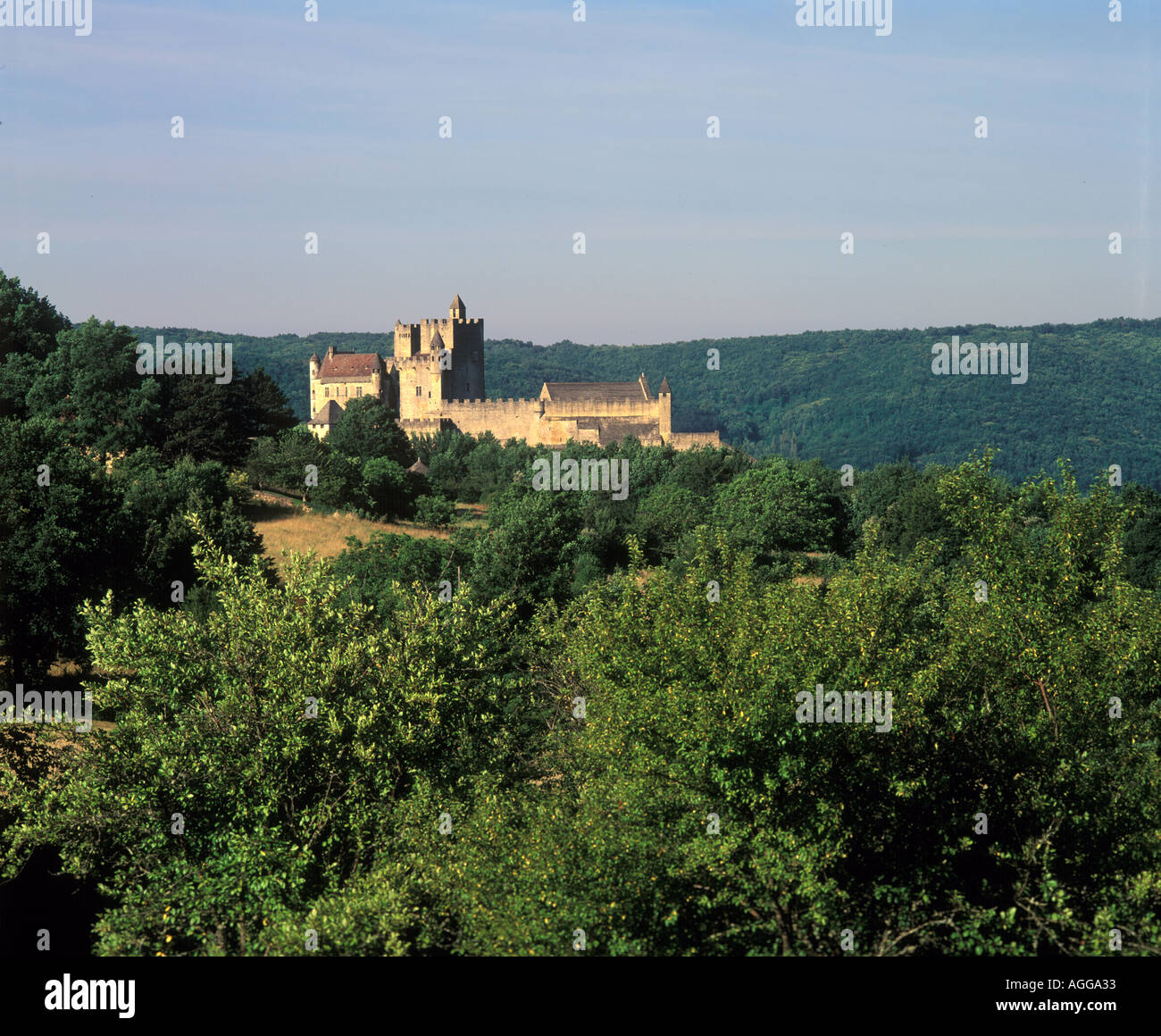 Beynac castle Dordogne France Stock Photo - Alamy