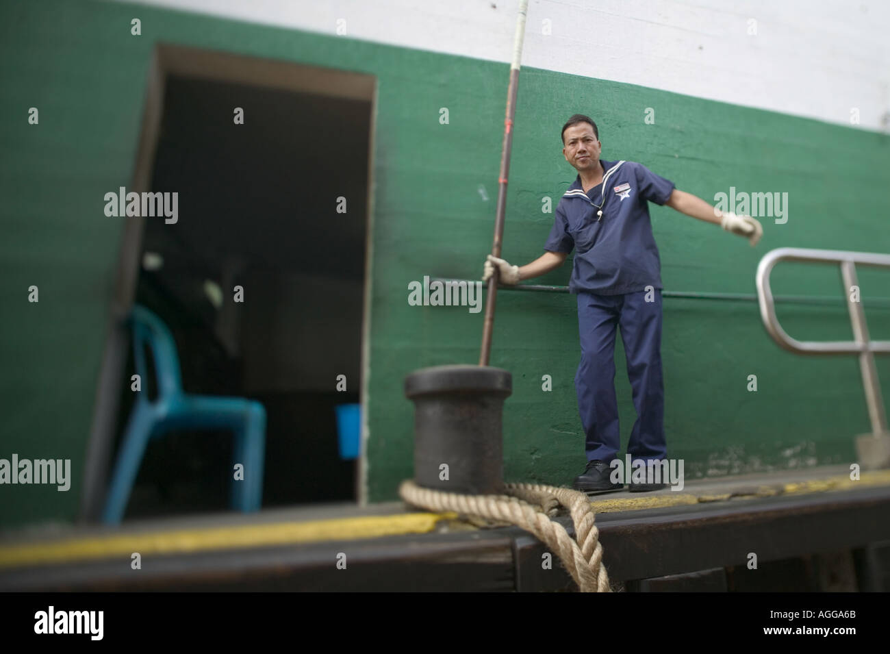 Star ferry worker hi-res stock photography and images - Alamy