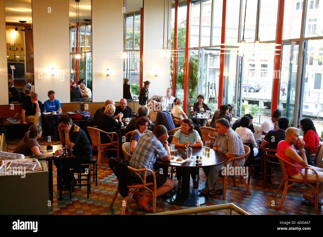 People sitting at Cafe de Jaren Amsterdam Holland Stock Photo - Alamy