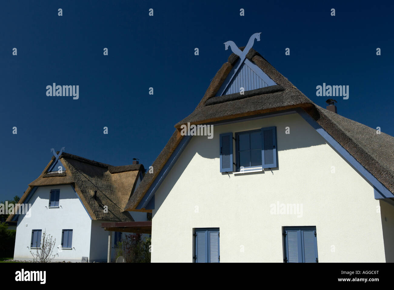 Newly constructed thatched roof buildings in Timmendorf, Germany Stock ...