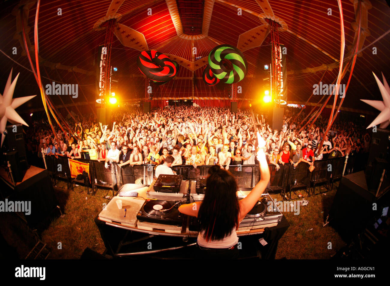 Crowd at Creamfields festival Stock Photo - Alamy