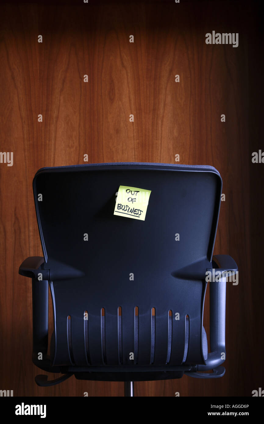 Thumb tack chair hi-res stock photography and images - Alamy