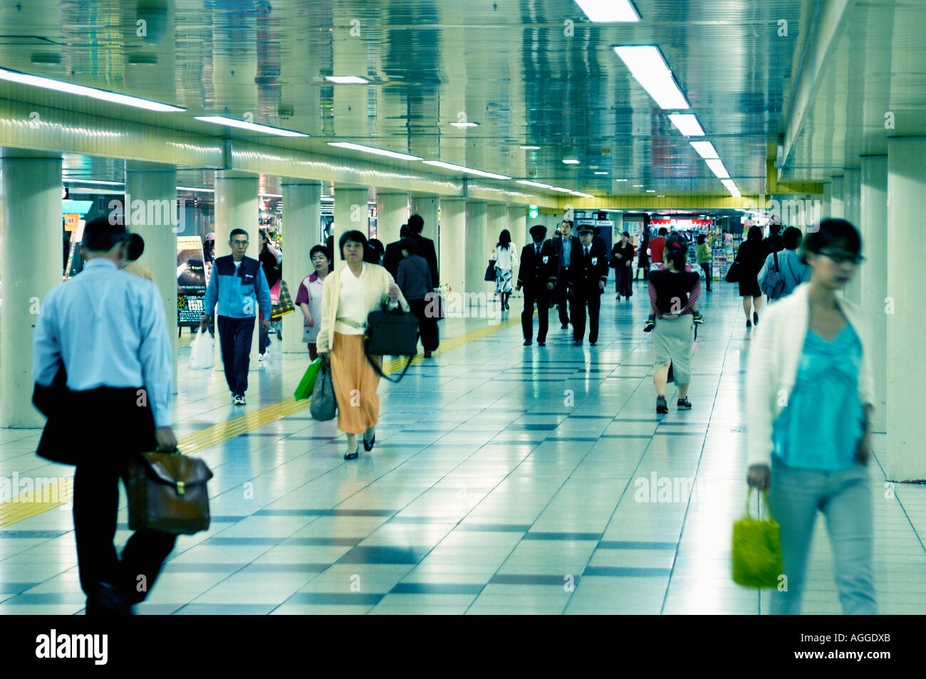 commuters on a busy subway station, Tokyo, Japan Stock Photo - Alamy