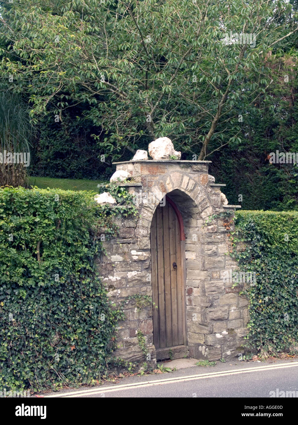 Wooded Gate in Stone Arch Bodmin Cornwall England UK Stock Photo - Alamy