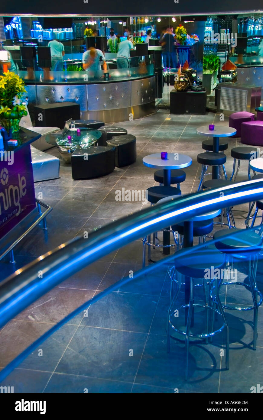 China interior nightclub lounge bar hi-res stock photography and images ...