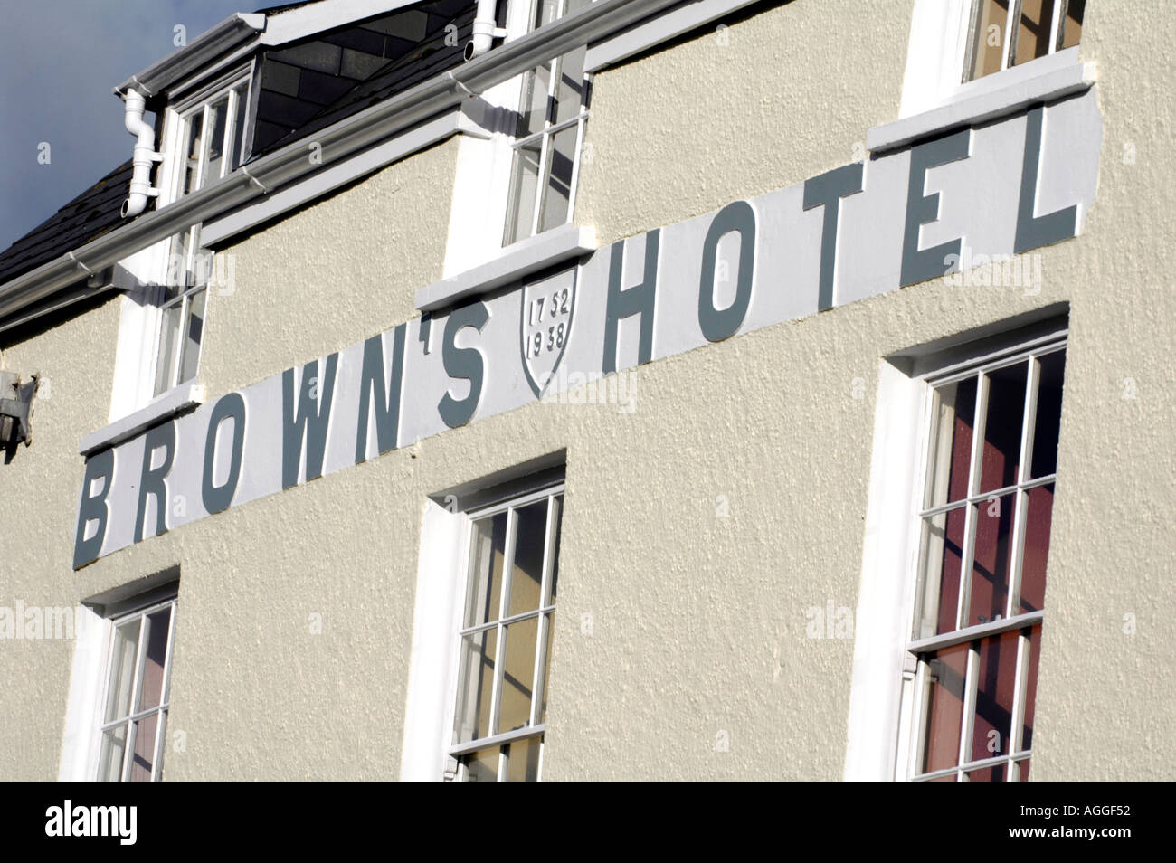 Browns Hotel where poet Dylan Thomas spent time drinking in Laugharne ...