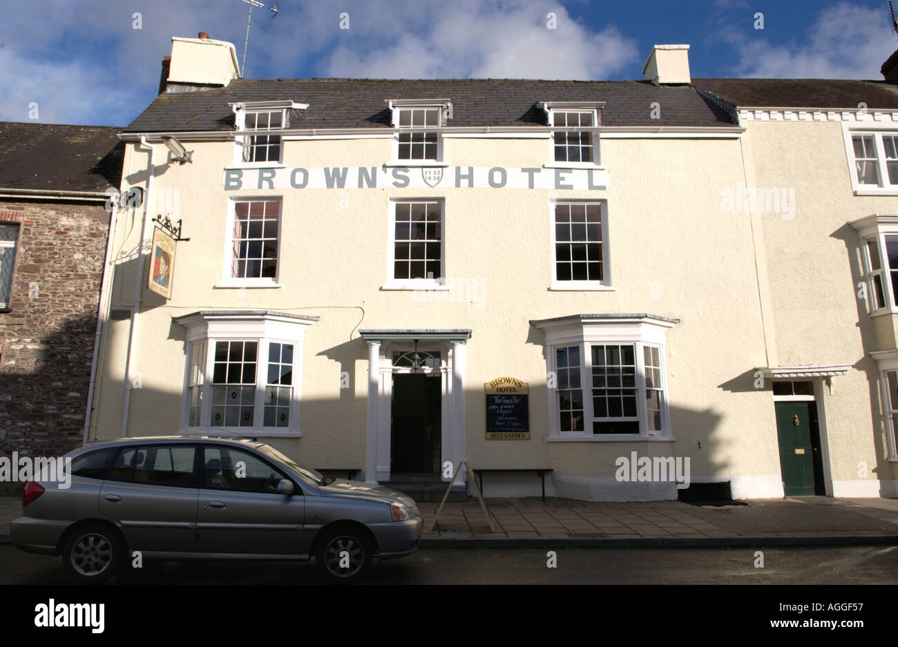 Browns Hotel where poet Dylan Thomas spent time drinking in Laugharne ...