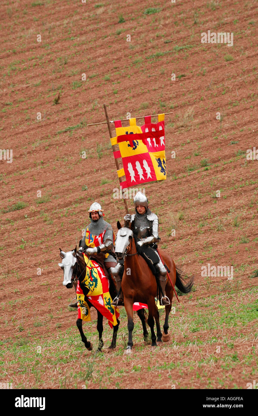Man in 14th century knights hi-res stock photography and images - Alamy