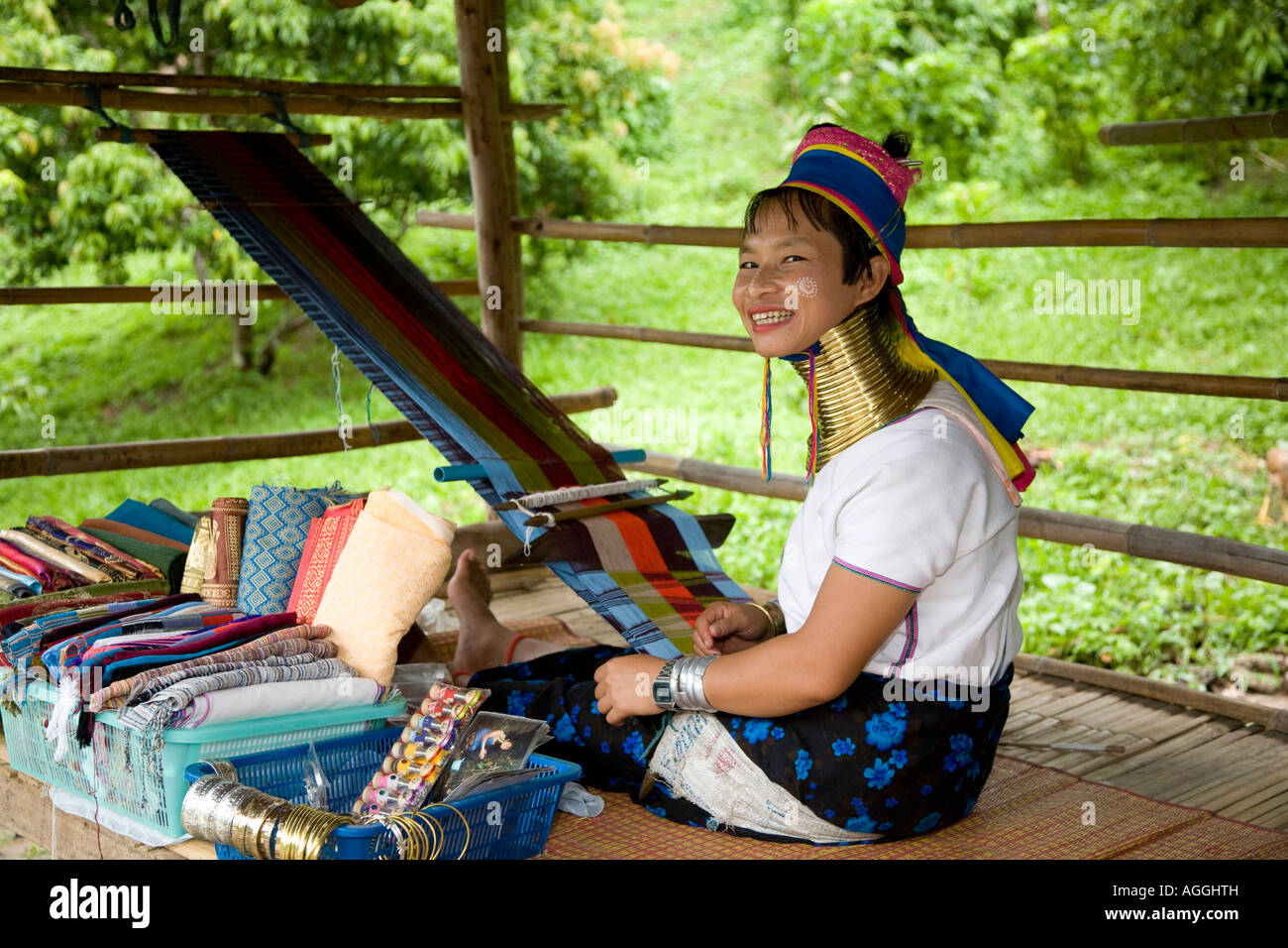 Lahu people Shi Balah Hill Tribe Thailand, Thai hilltribe Karen long ...