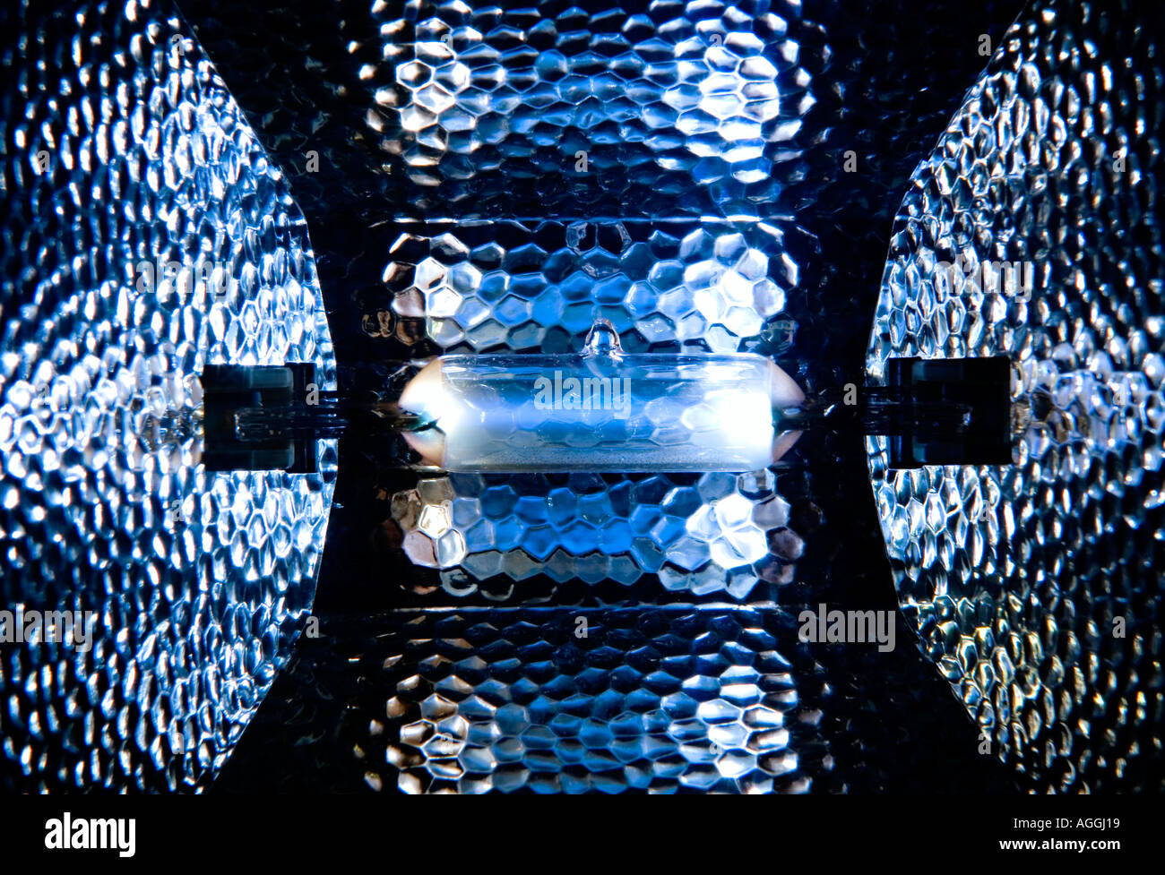 Uv sun lamp hi-res stock photography and images - Alamy