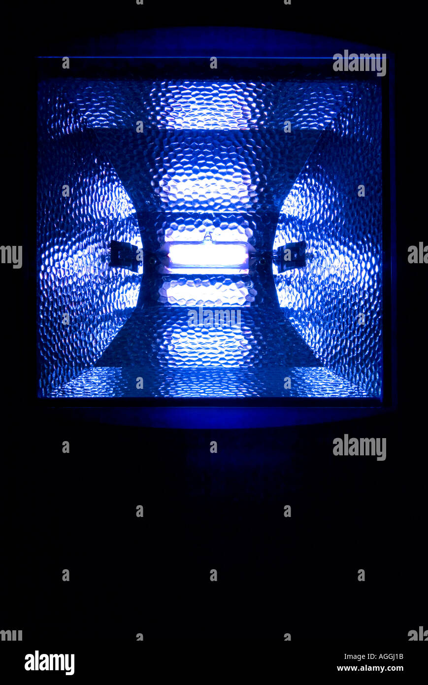 Uv sun lamp hi-res stock photography and images - Alamy