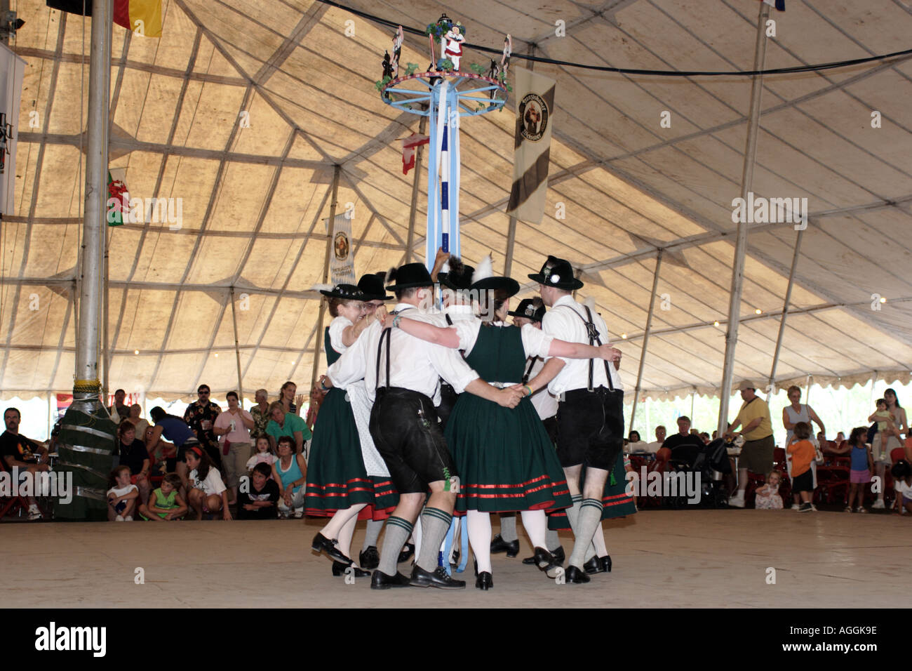 May pole hi-res stock photography and images - Alamy