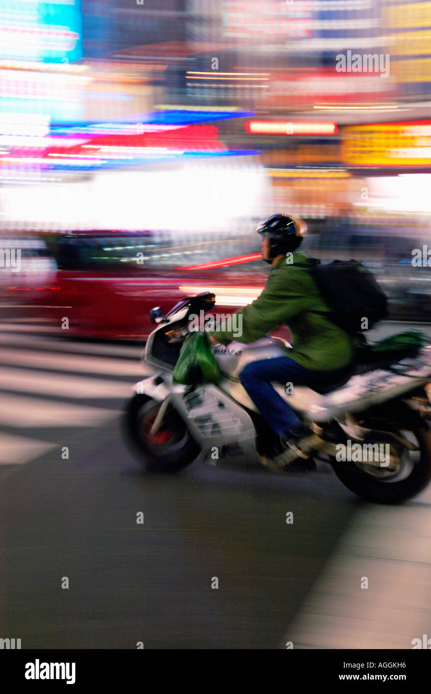 Motorbike in tokyo hi-res stock photography and images - Alamy