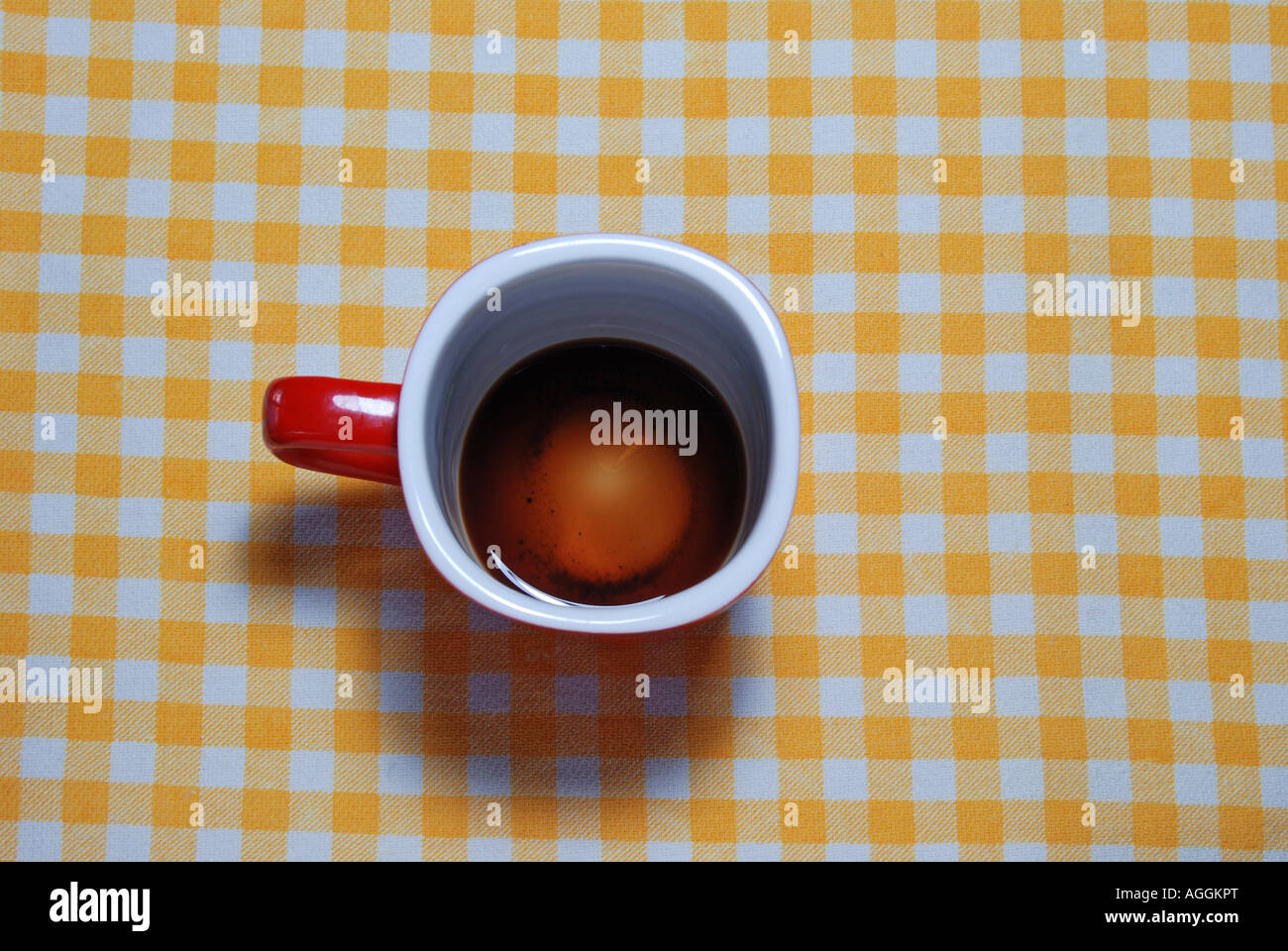 Table overview hi-res stock photography and images - Alamy