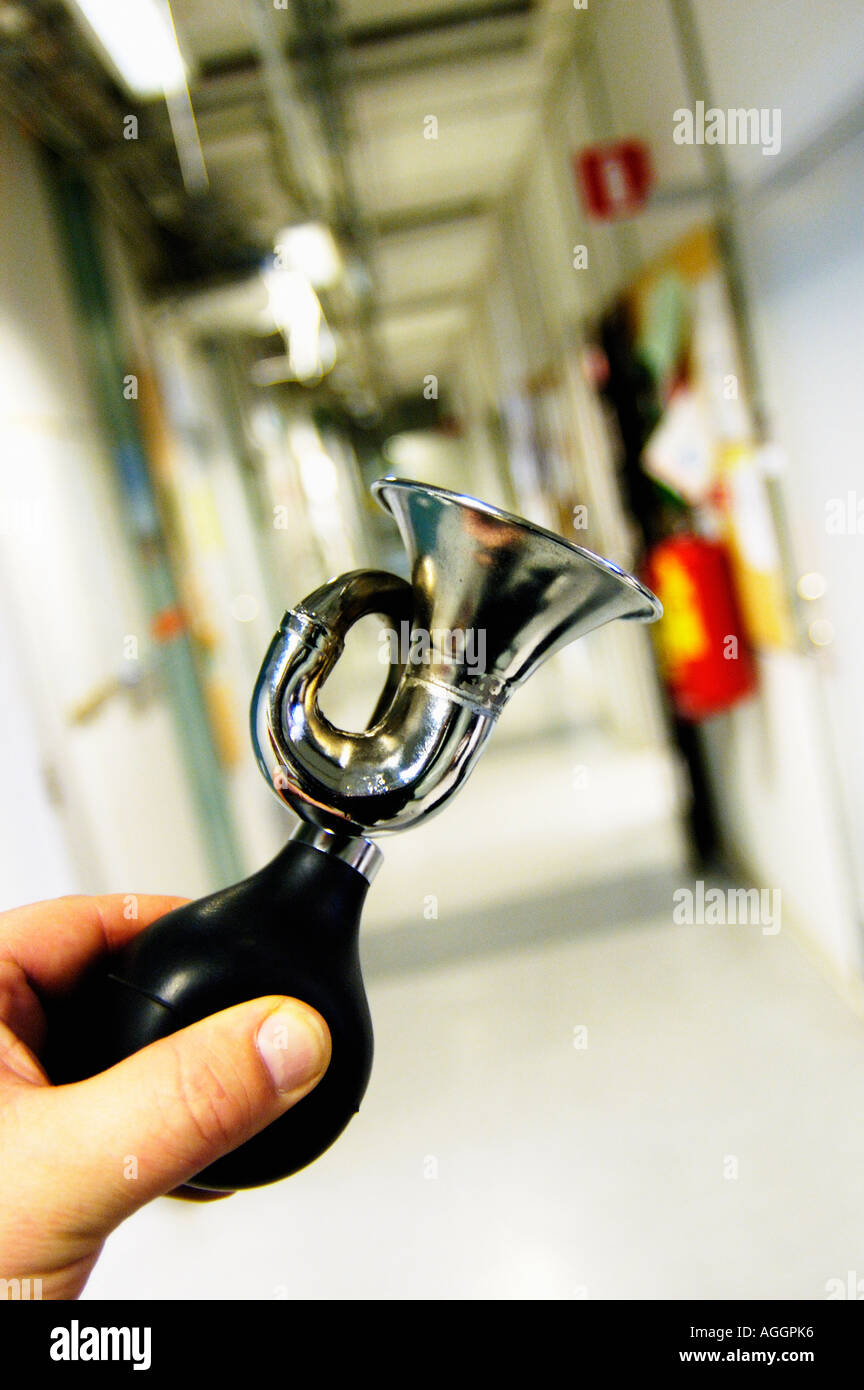 Signalling horn hi-res stock photography and images - Alamy