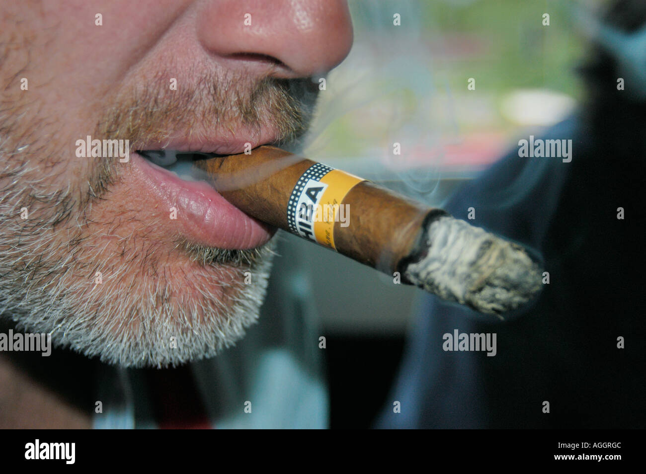 Big cigar hi-res stock photography and images - Alamy