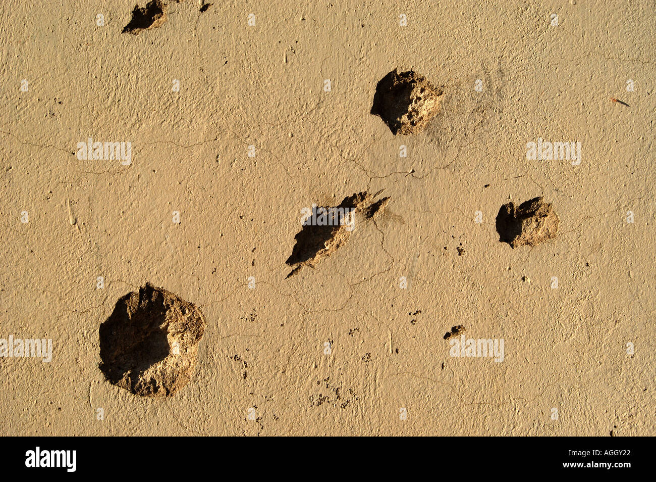 Blast wall damage hi-res stock photography and images - Alamy