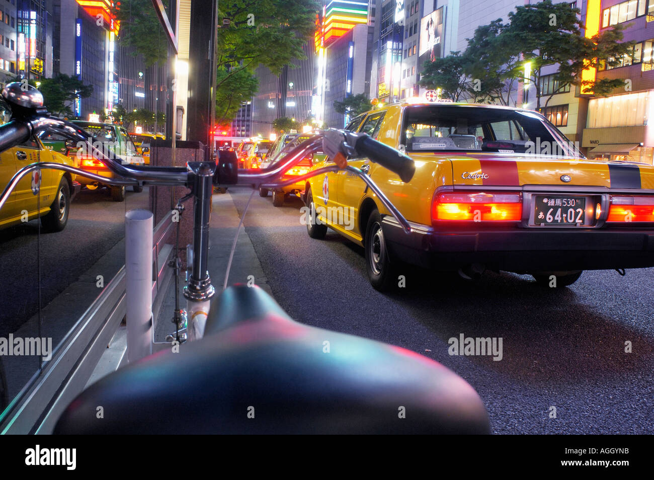 bicycle and taxi, Ginza, Tokyo, Japan Stock Photo - Alamy