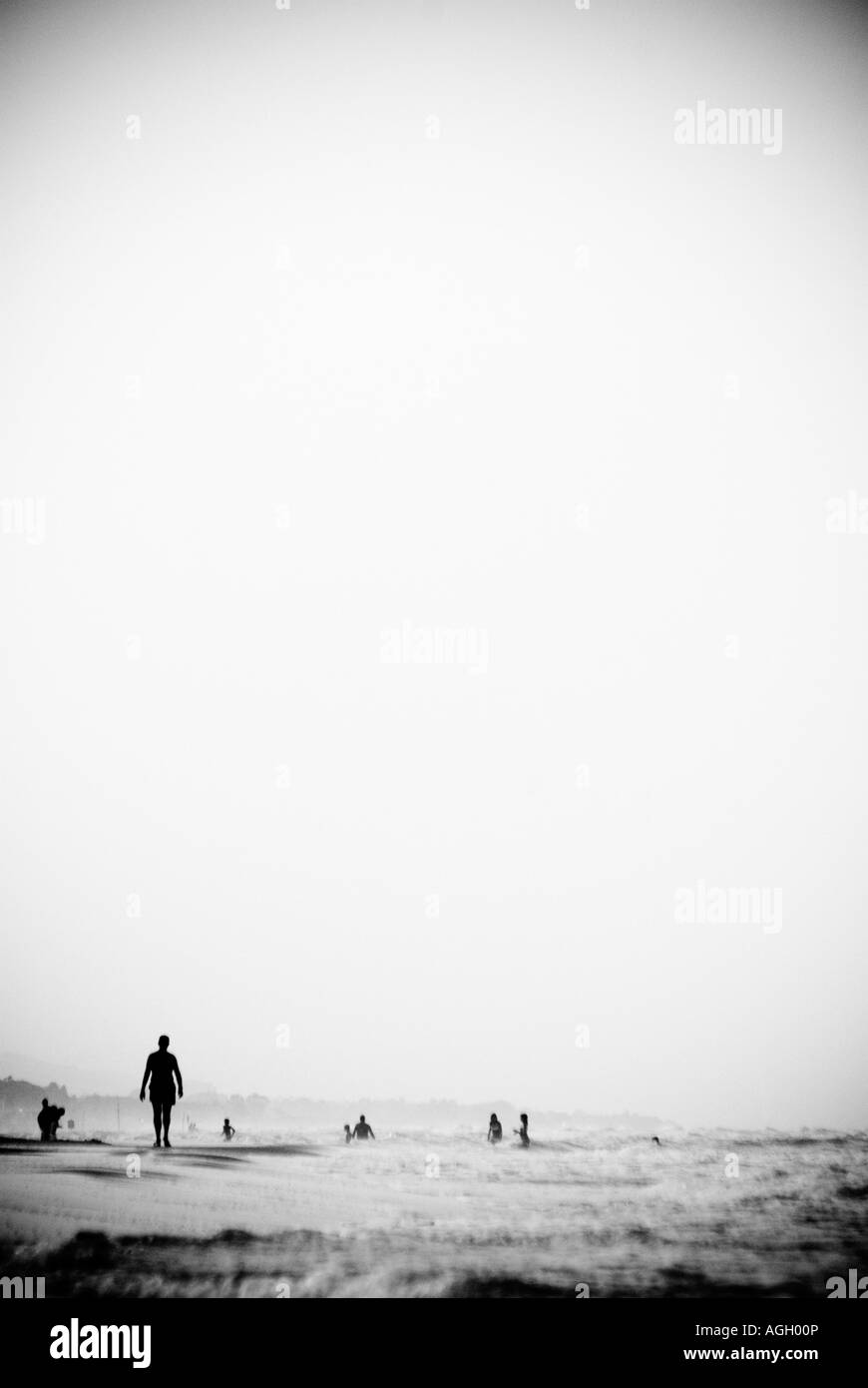 Sea beach people Black and White Stock Photos & Images - Alamy