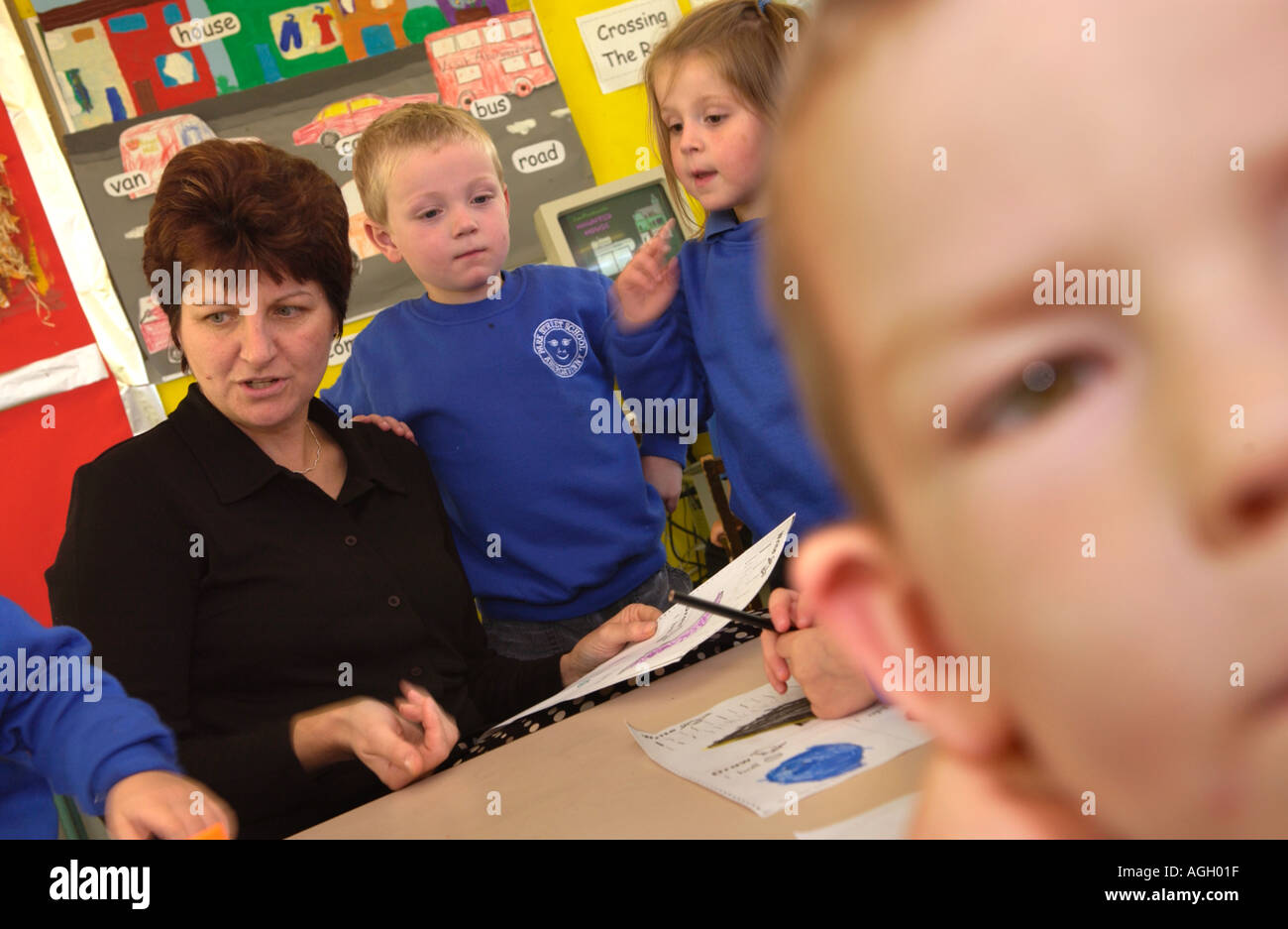 Reception class hi-res stock photography and images - Alamy