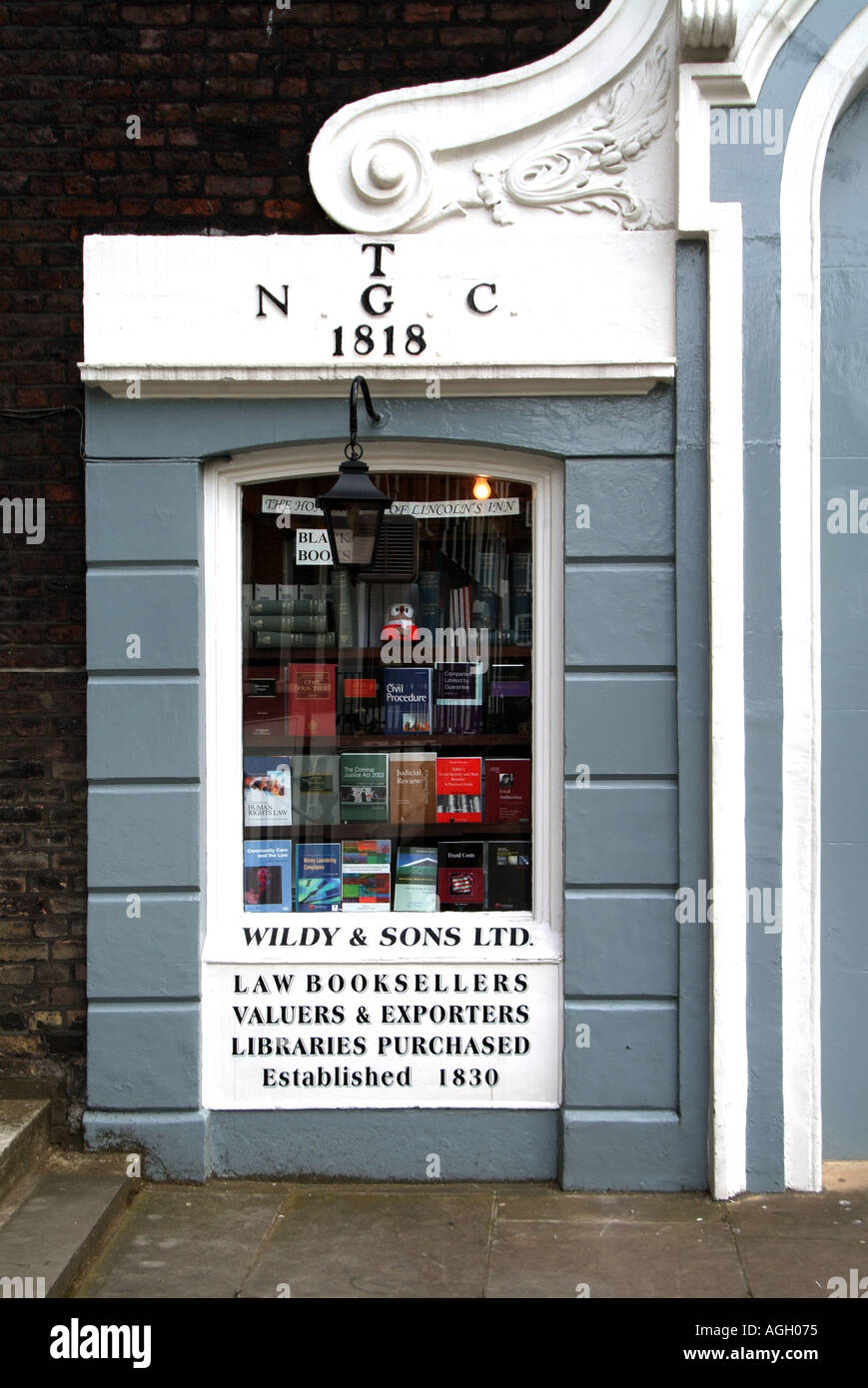 Book shop window of Wildy and Sons in Lincolns Inn Archway selling law ...