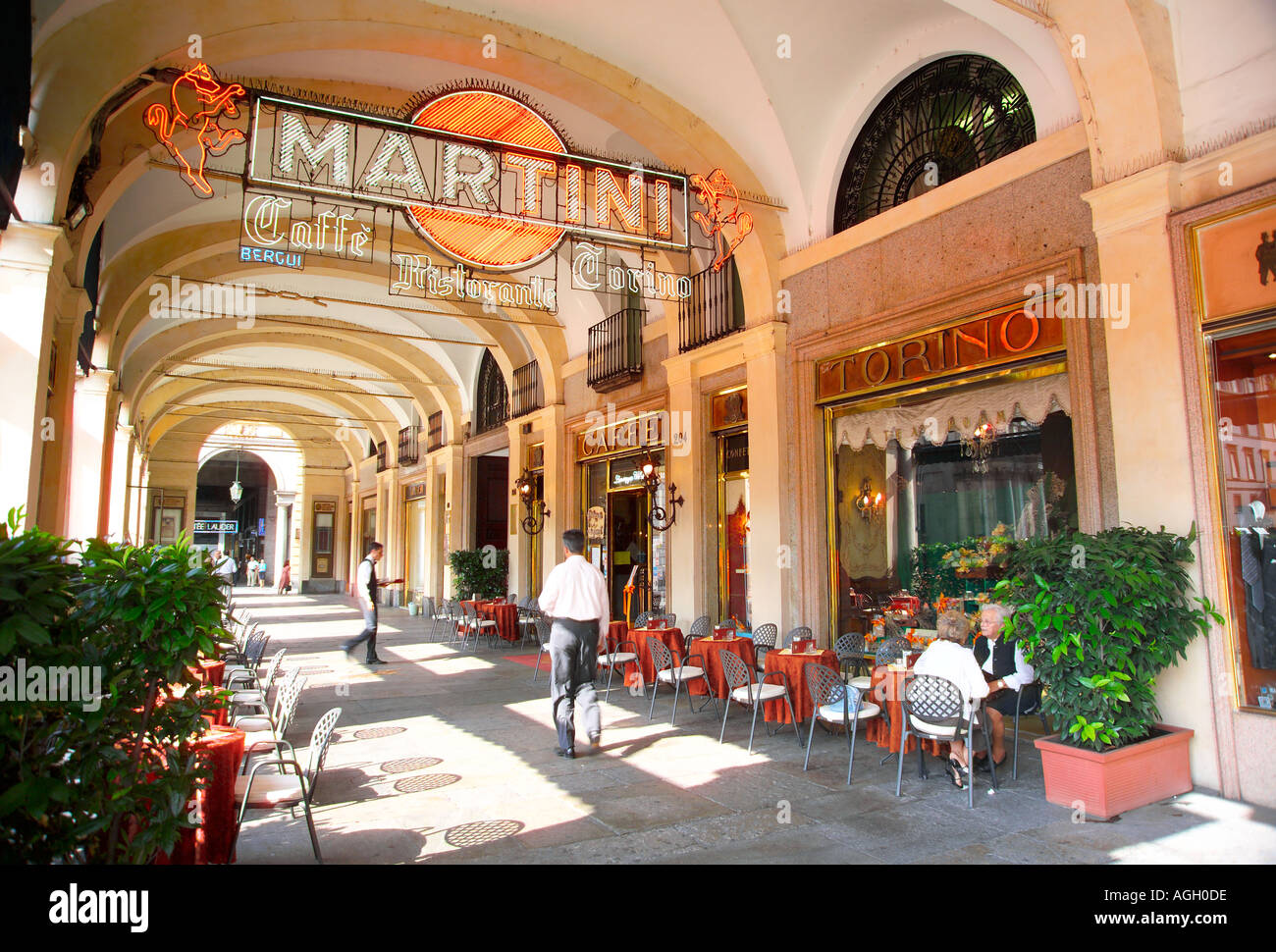 Via roma hi-res stock photography and images - Alamy