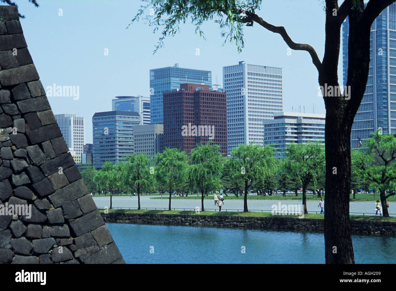 Edo castle Tokyo towers Japan Stock Photo - Alamy