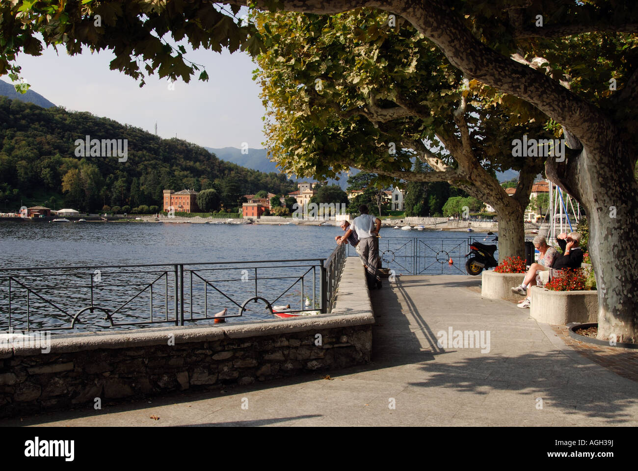 THE VILLAGE OF LENNO ON LAKE COMO NORTH ITALY Stock Photo - Alamy