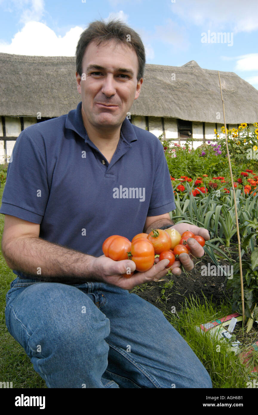 Caring for an allotment hi-res stock photography and images - Alamy