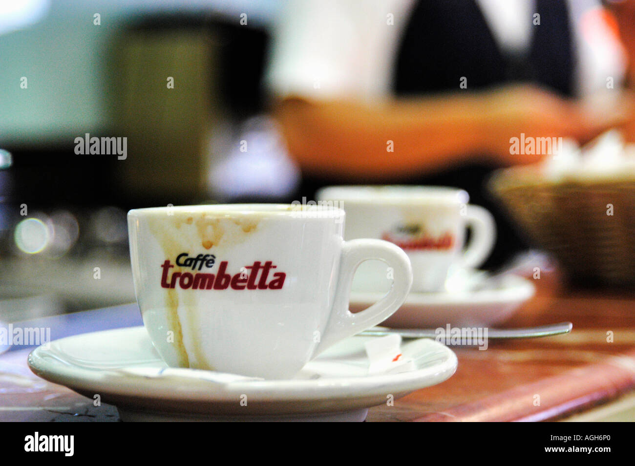 Rome espresso bar hi-res stock photography and images - Alamy