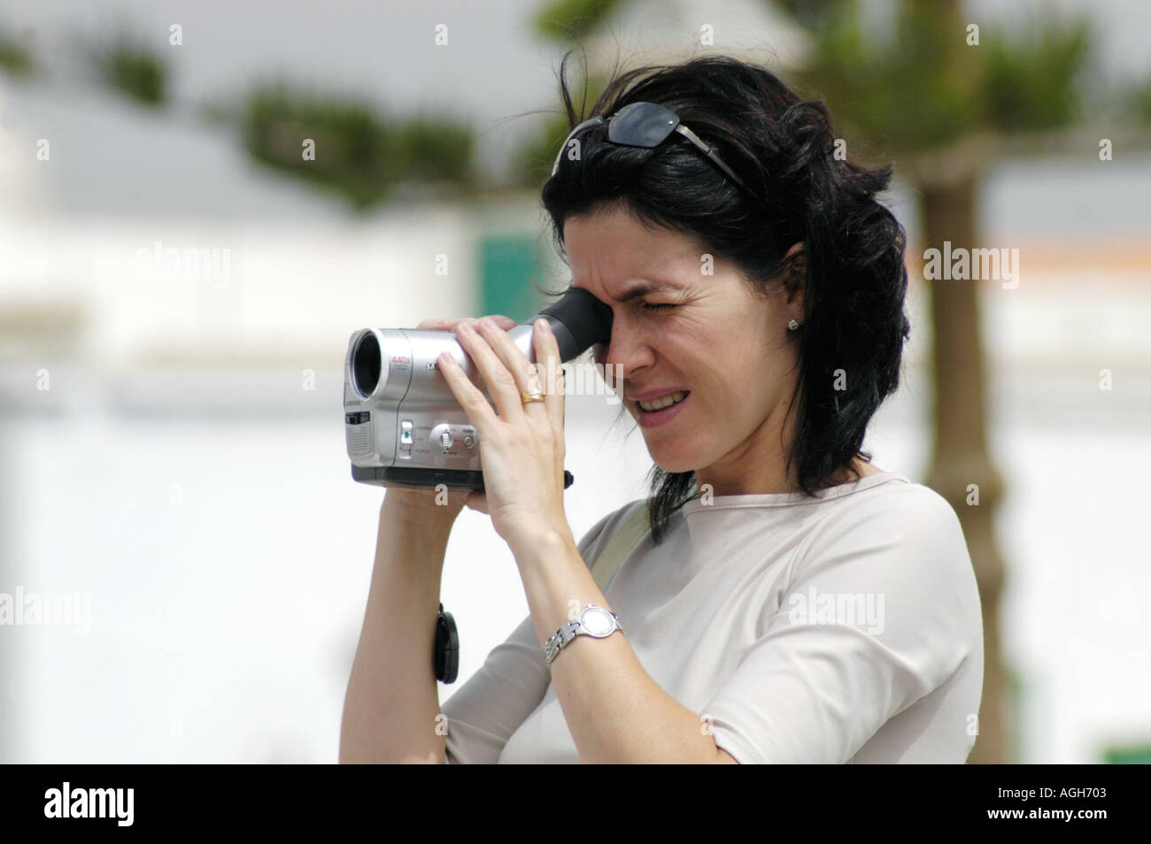 Using camcorder hi-res stock photography and images - Alamy
