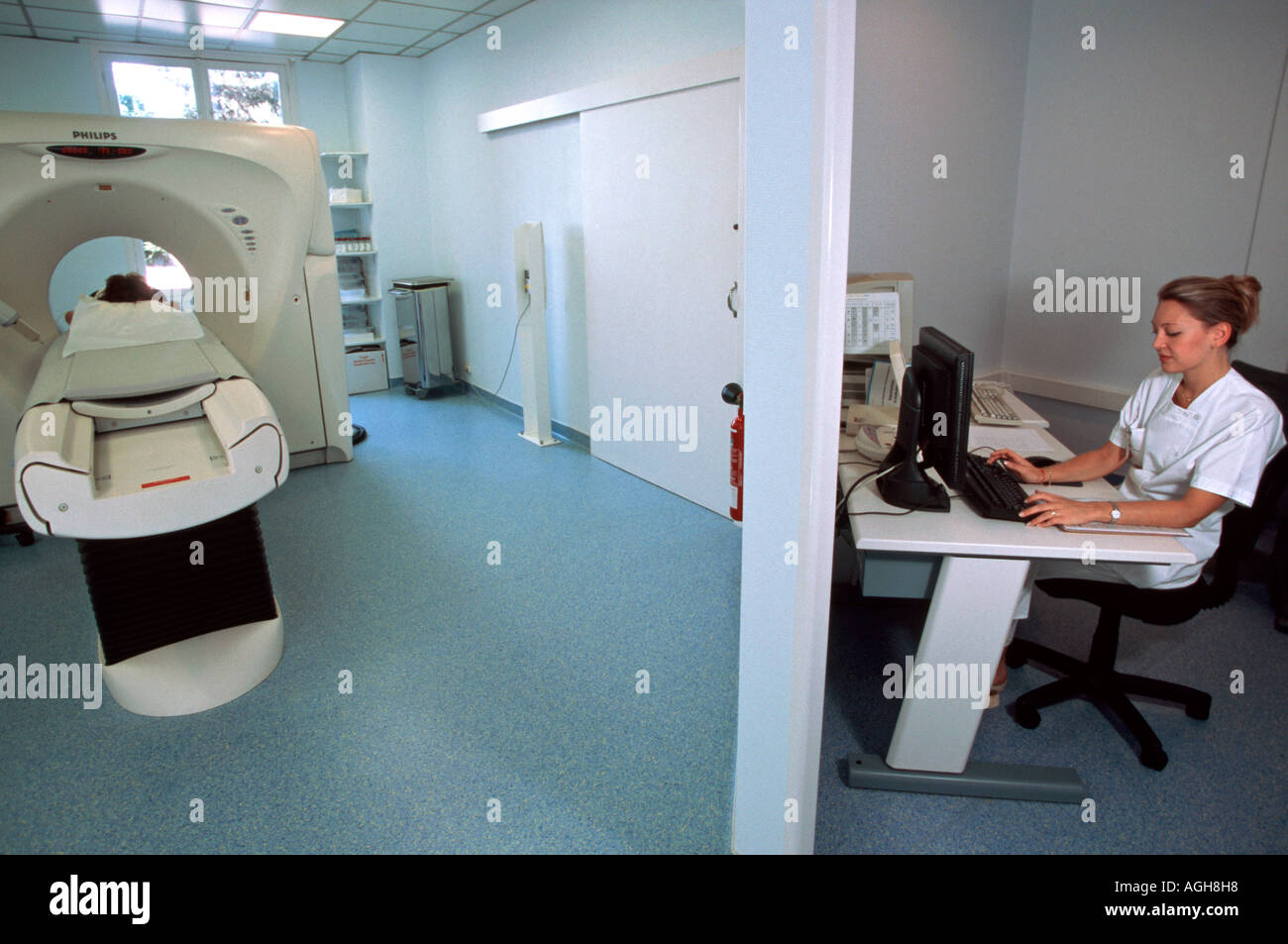 Full body scan mri hi-res stock photography and images - Alamy