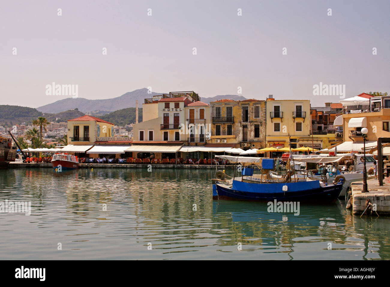 THE VENETIAN HARBOUR AT RETHYMNON. CRETE. MEDITERRANEAN GREEK ISLAND ...