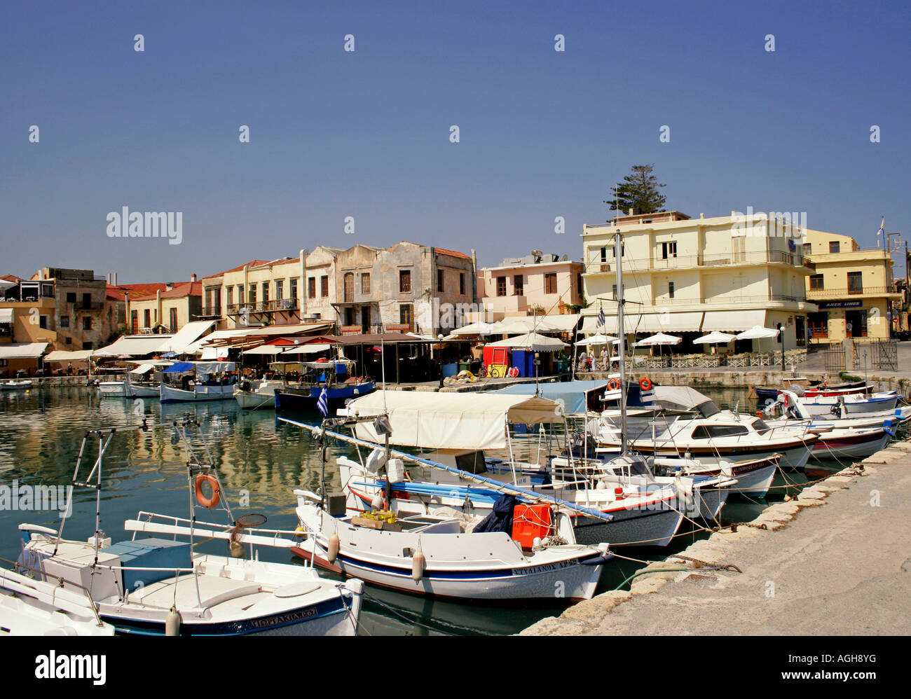 THE VENETIAN HARBOUR AT RETHYMNON. CRETE. MEDITERRANEAN GREEK ISLAND ... THE VENETIAN HARBOUR AT RETHYMNON. CRETE. MEDITERRANEAN GREEK ISLAND ...