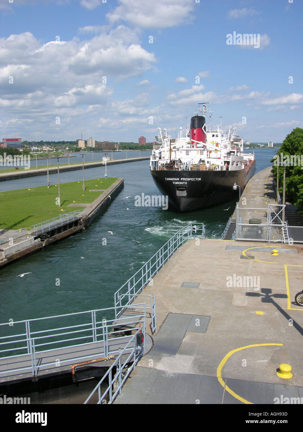 Great Lakes freighters passes through the Soo Locks at Sault Ste Marie ...