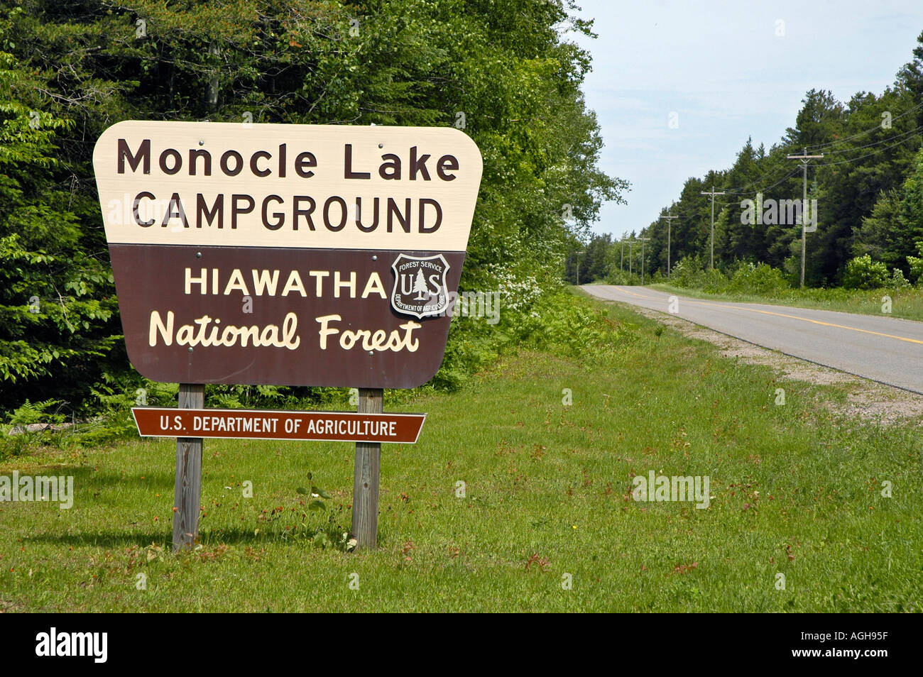 Sign at entrance at Monocle Lake Campground in Hiawatha National Forest ...