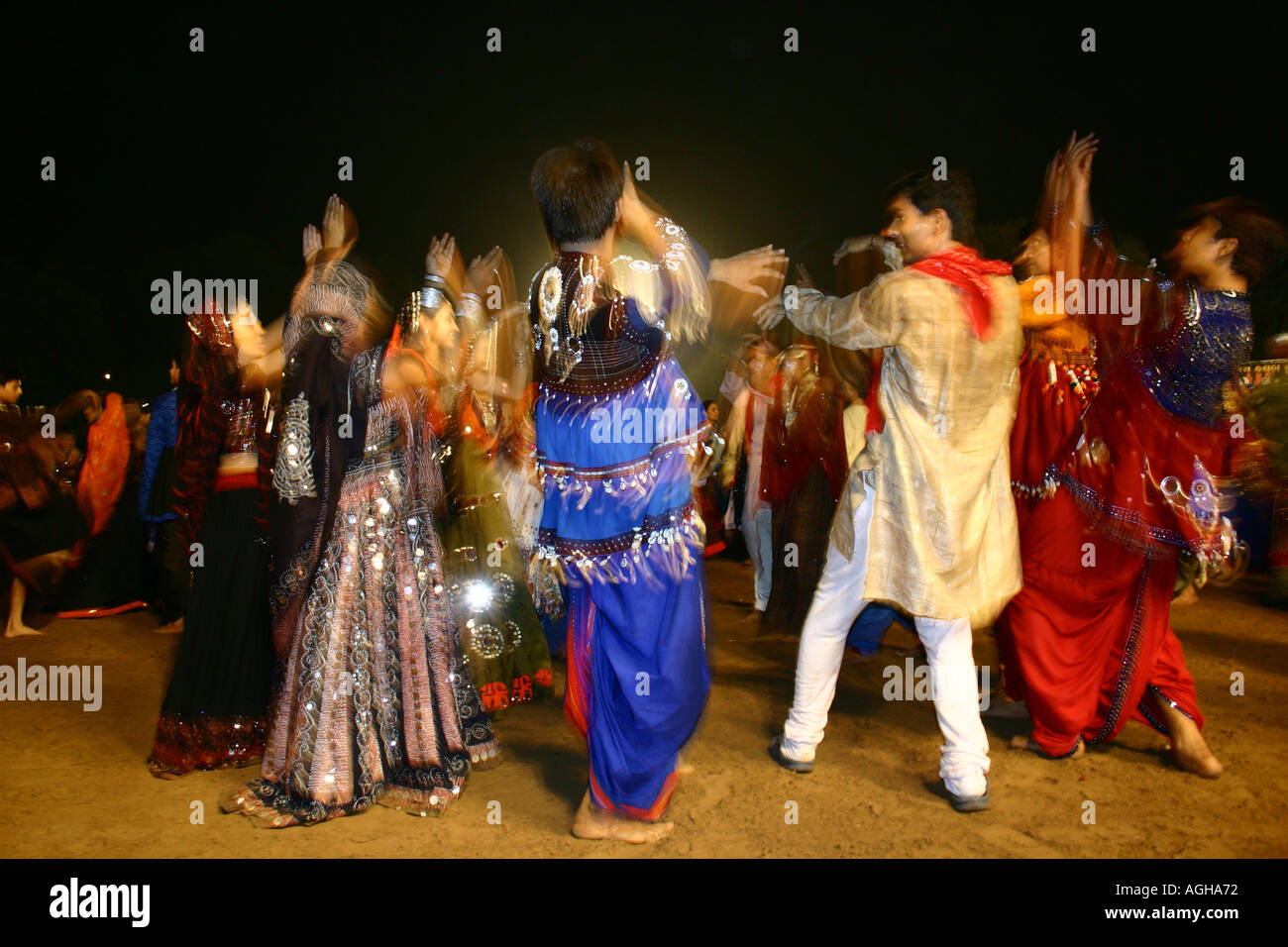 RSC91165 Garba the traditional folk dance of Gujrat during Navratri ...