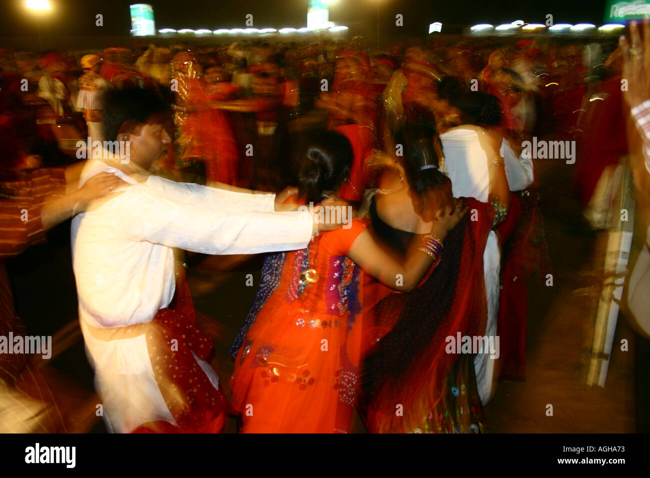 RSC91166 Garaba the traditional folk dance of Gujrat Navaratri Festival ...